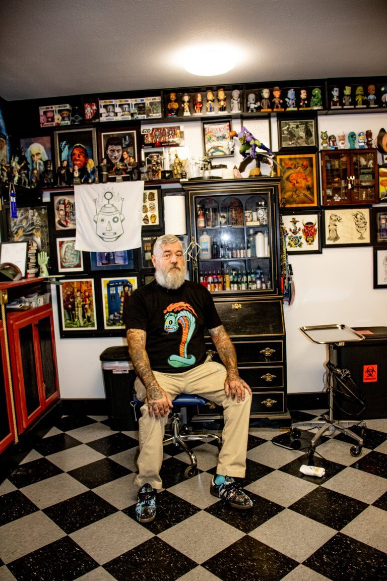 ELECTRIC ROBOT TATTOO - Ballinger Publishing